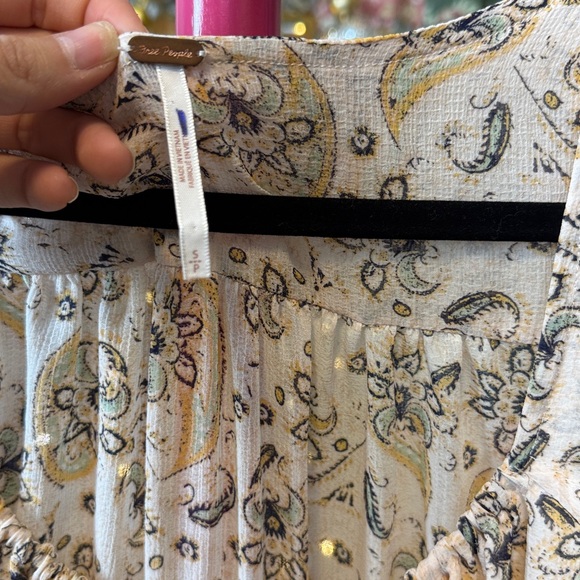 Free People | Tops | Free People 98 Retail Floral Smocked Blouse Cream ...